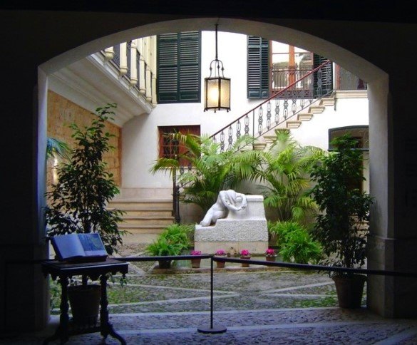 Patios de Palma. Ruta por la ciudad.
